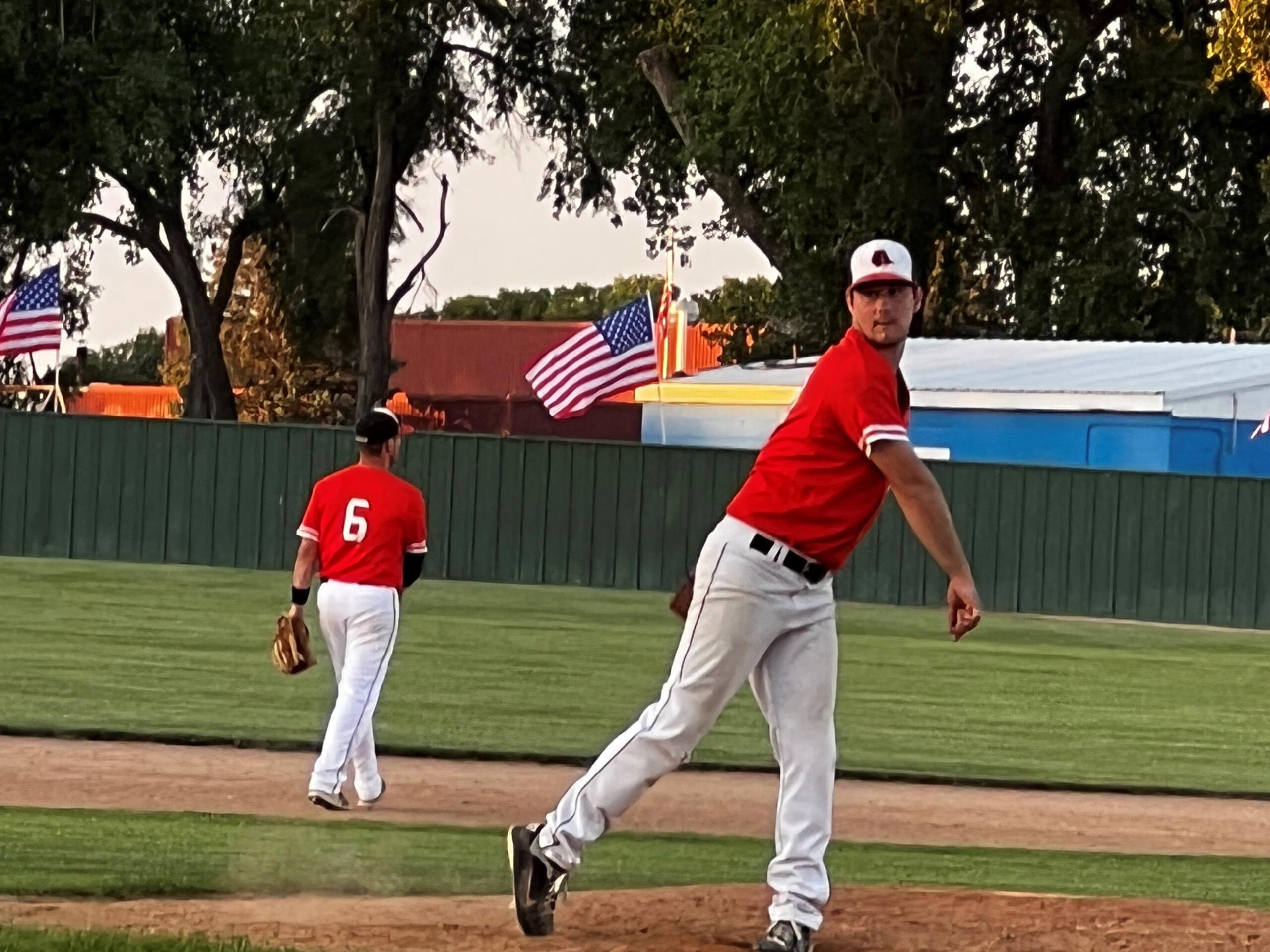 Mount Vernon outlasts Milbank 3-2 to advance to third round of Amateur ...